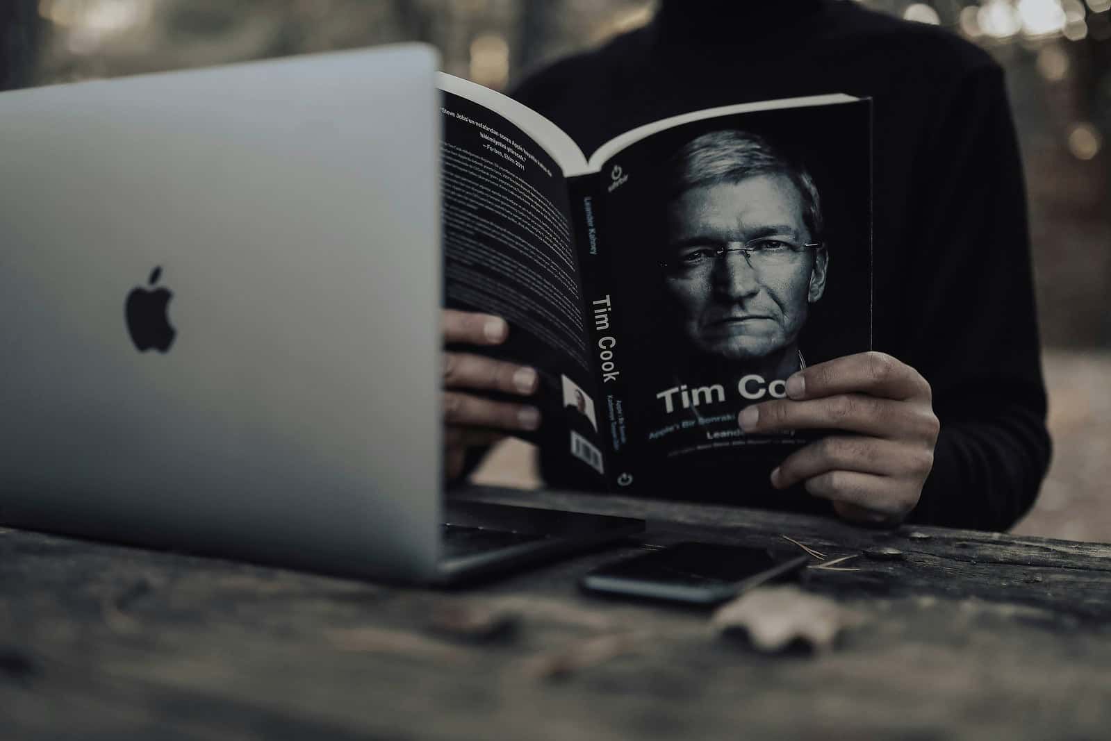 Il Libro Digitale: Pro e Contro della Lettura Digitale