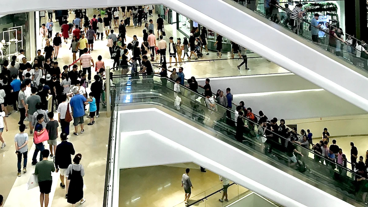 FOMO Etkisi Nedir? Markalar ve Sosyal Medya Psikolojimizi Nasıl ...